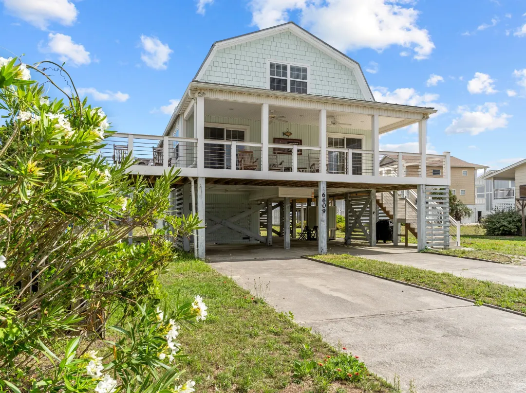 Multiple Decks And Ocean Views - Stunning Coastal Oasis - Oak Island, NC