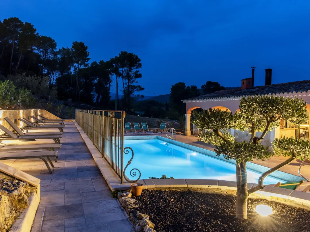 Domaine Rabiega - Vignoble Et Hôtel - Draguignan