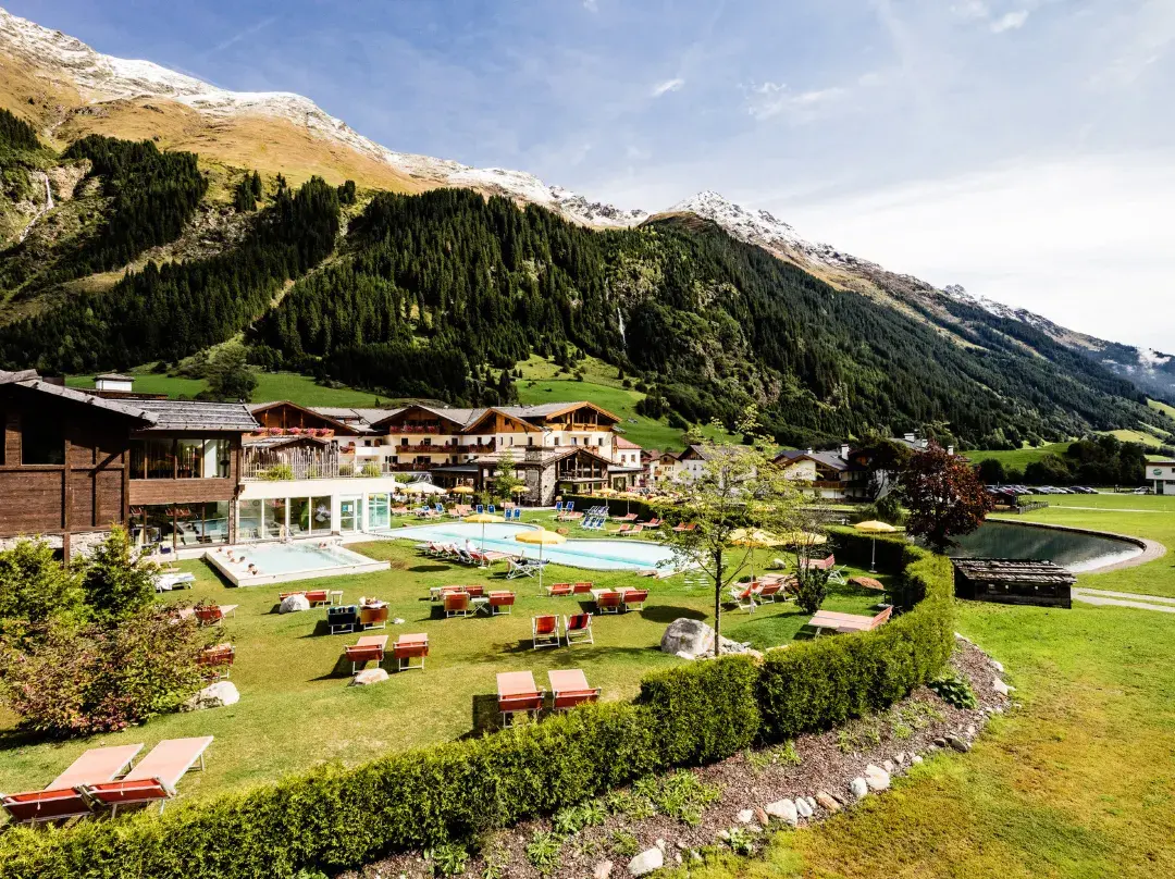 Hotel Schneeberg Family Resort & Spa - Bolzano