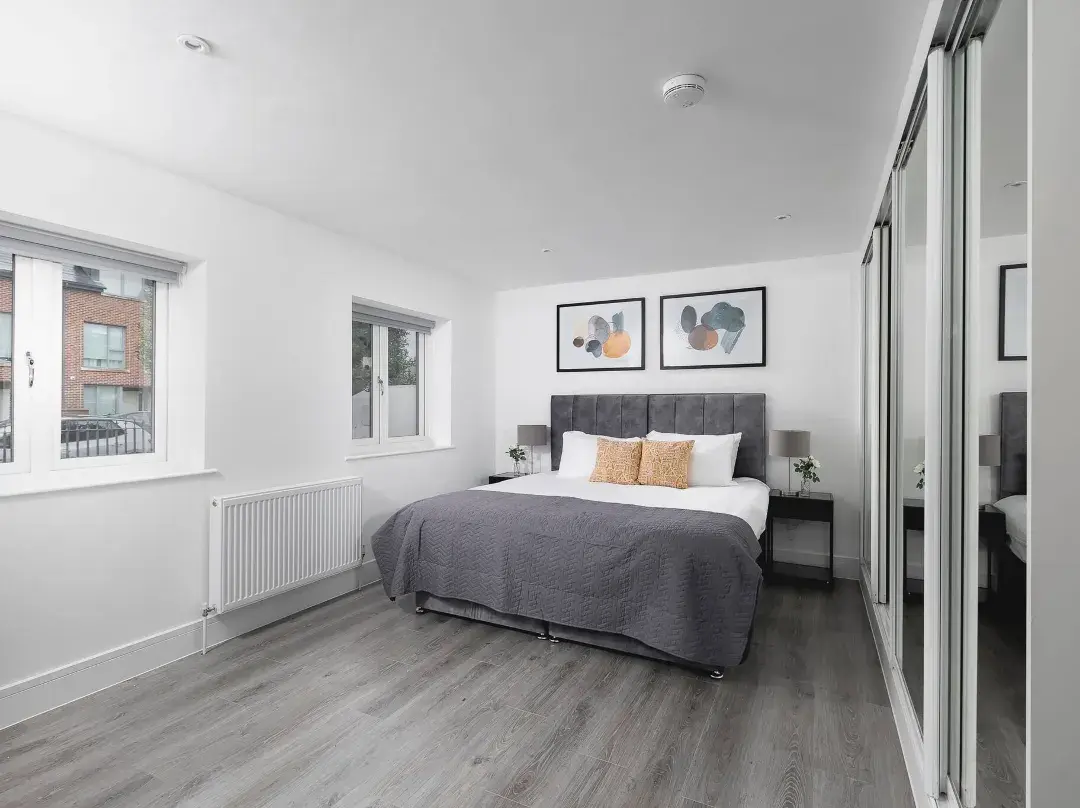 Skyvillion Vineyard Court, Enfield, 2 Bed, With Garden - Enfield