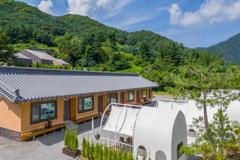 Hanok Stay Under The Golden Sky In Yangpyeong - Yangpyeong-gun