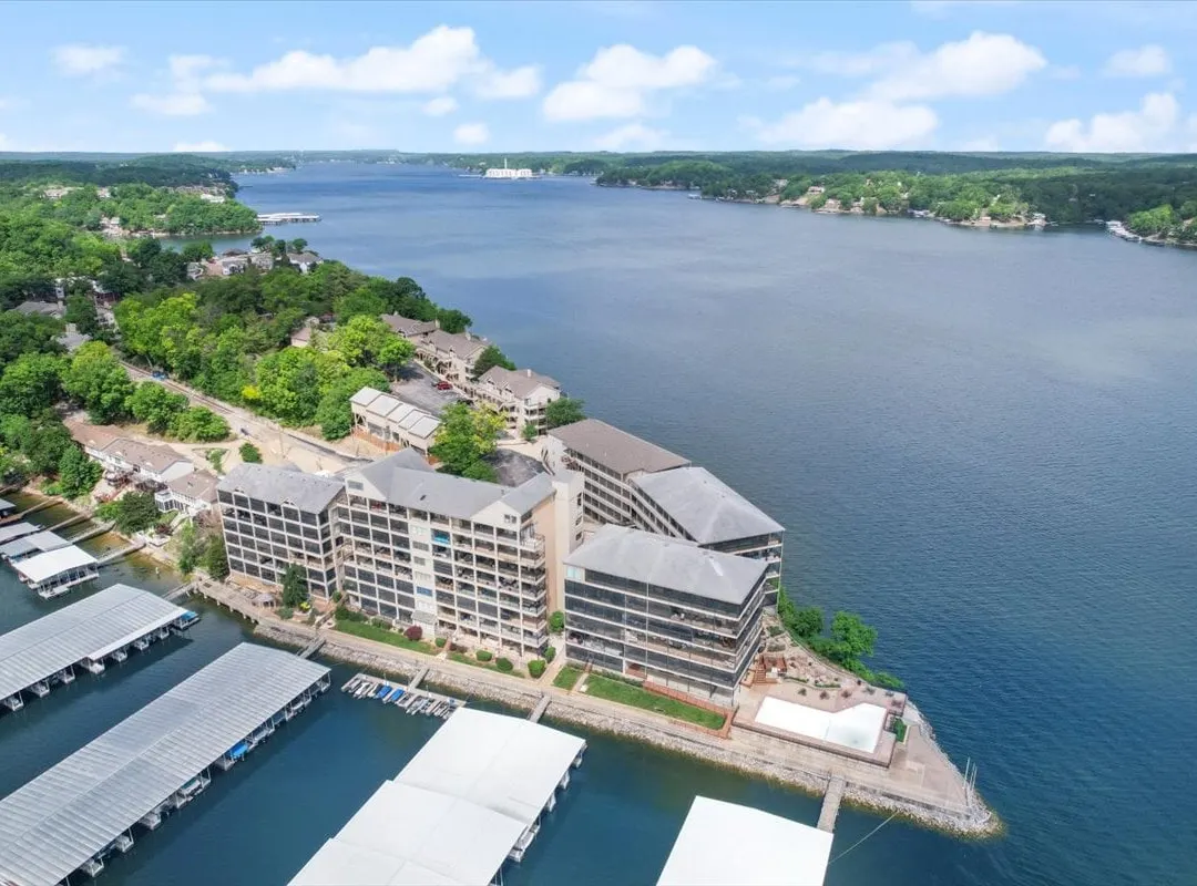 Lakefront Balcony And Boat Slip - Amazing Scenic Oasis - Lake Ozark, MO
