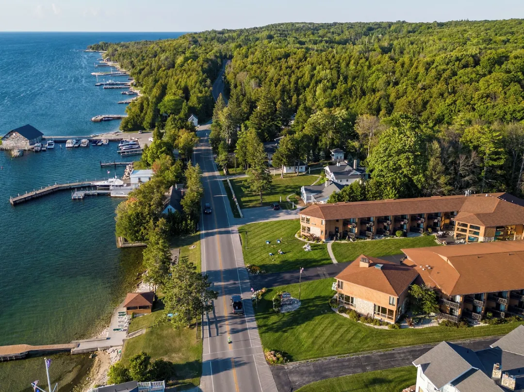 Pine Grove Resort - Door County, WI