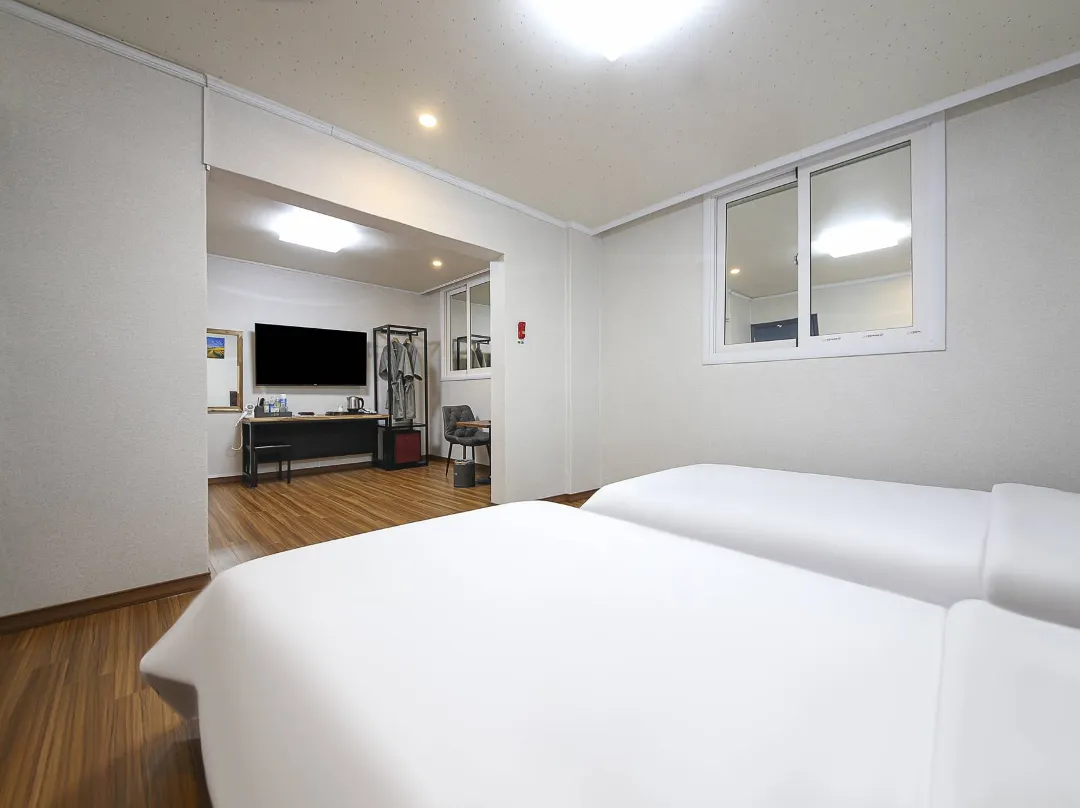 J Hotel - Sejong-si