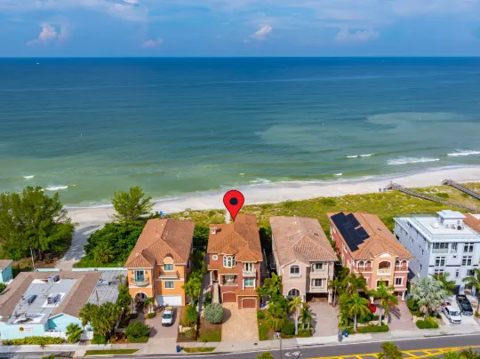Stunning Beachfront Oasis With Pool And Spa - Luxurious Coastal Retreat - Treasure Island, FL