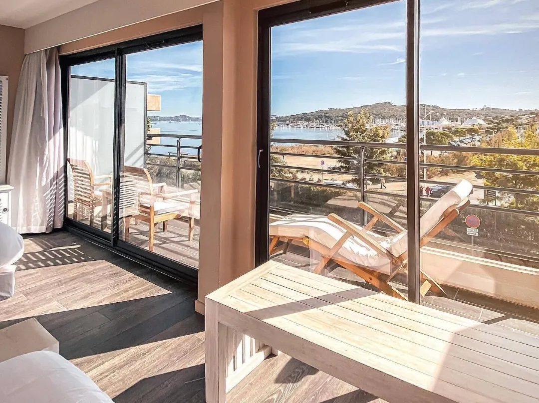 Hôtel Rives D'or - La Seyne-sur-Mer