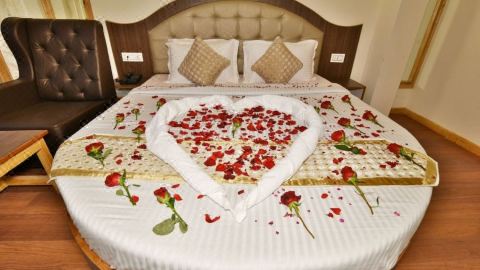 Goroomgo Mars Resort Manali-Kullu Updated 2023 Room Price-Reviews ...