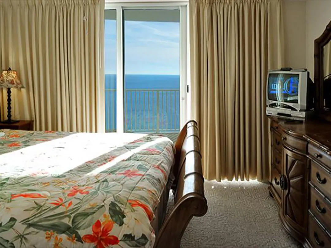 Expansive Views And Fabulous Amenities - Stunning Beachfront Oasis - Panama City Beach