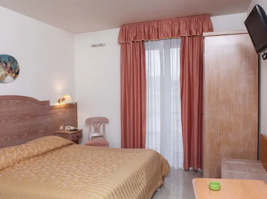 Hotel Donatello Alberobello - Alberobello