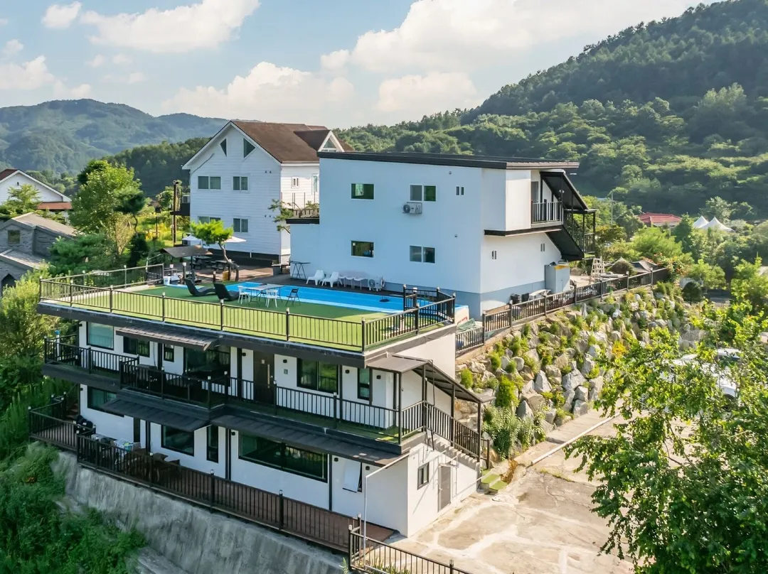 Gapyeong Haneul Sanchaek Poolvilla Pensi - Icheon-si