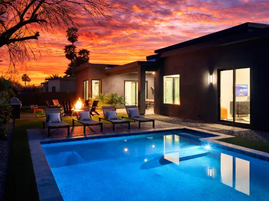 Captivating Outdoor Oasis With Heated Pool And Fire Pit - Stunning Retreat - Scottsdale, AZ