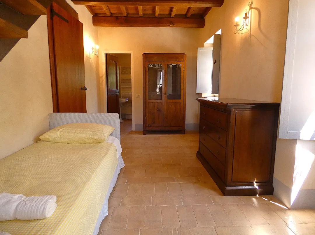 I Escape To Umbria, Quiet - Umbria