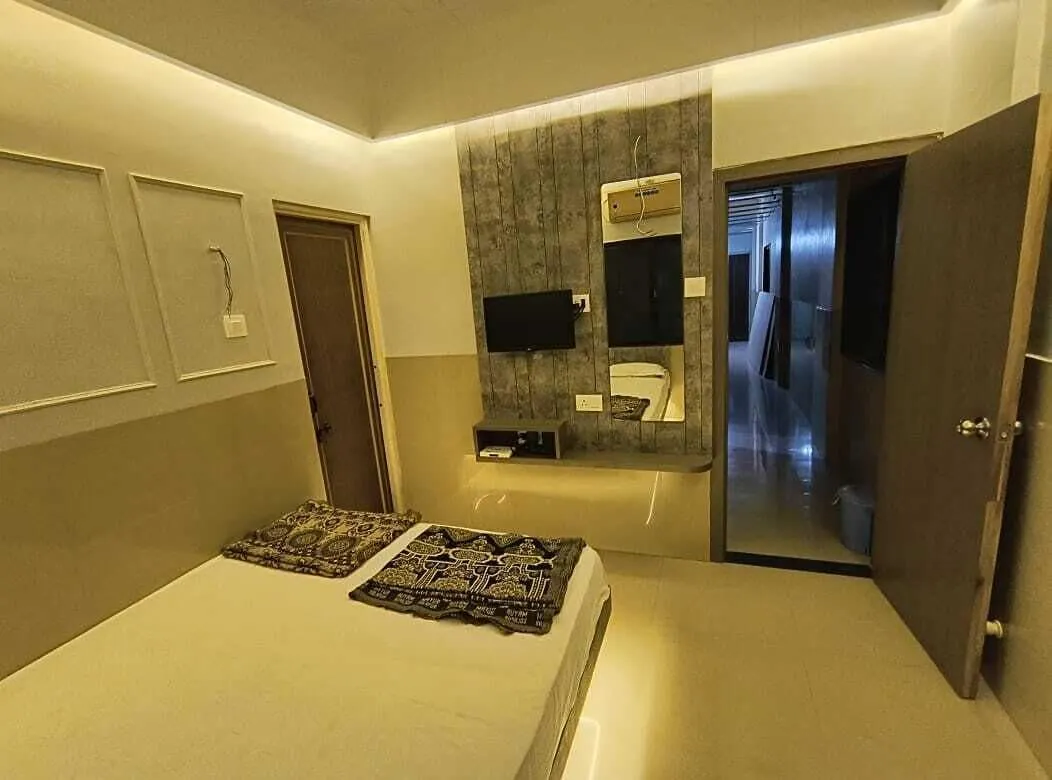 Prerna Cottage & Lodge By Grb - Solapur