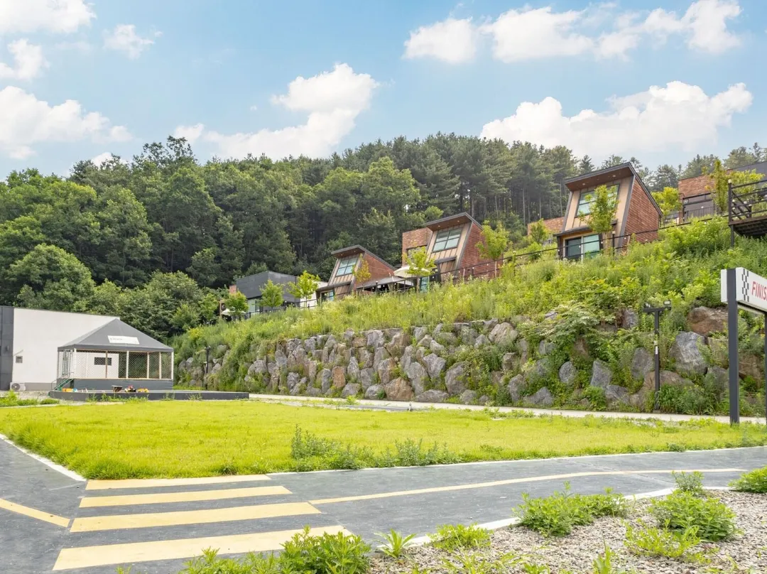Hongcheon Toliaigeullaemping - 춘천시