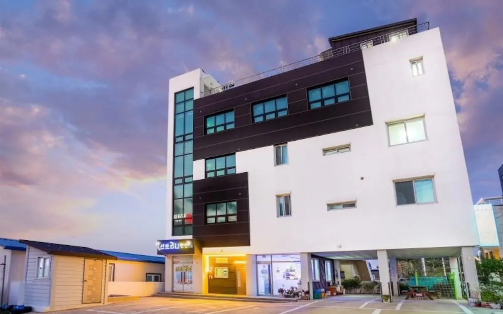 Sokcho Santorini Pension - Sokcho-si