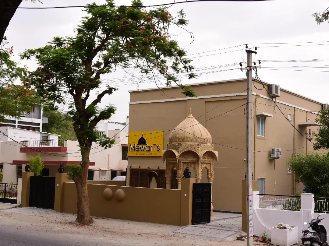 Hotel Mewarts Udaipur - Udaipur