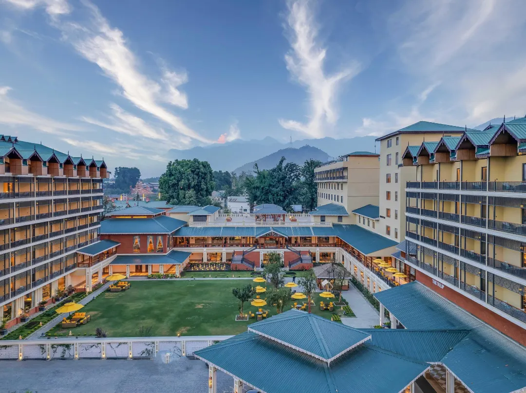 Radisson Collection Hotel & Spa, Riverfront Srinagar - Srinagar