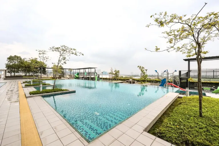 Beautiful 3b2b For 6 Pax W Pool - Subang Jaya - Puchong