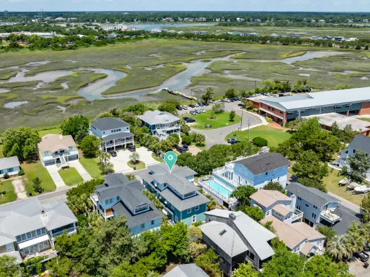 Tranquil Marsh Views And Abundant Deck Space - Charming Coastal Retreat - Wrightsville Beach, NC