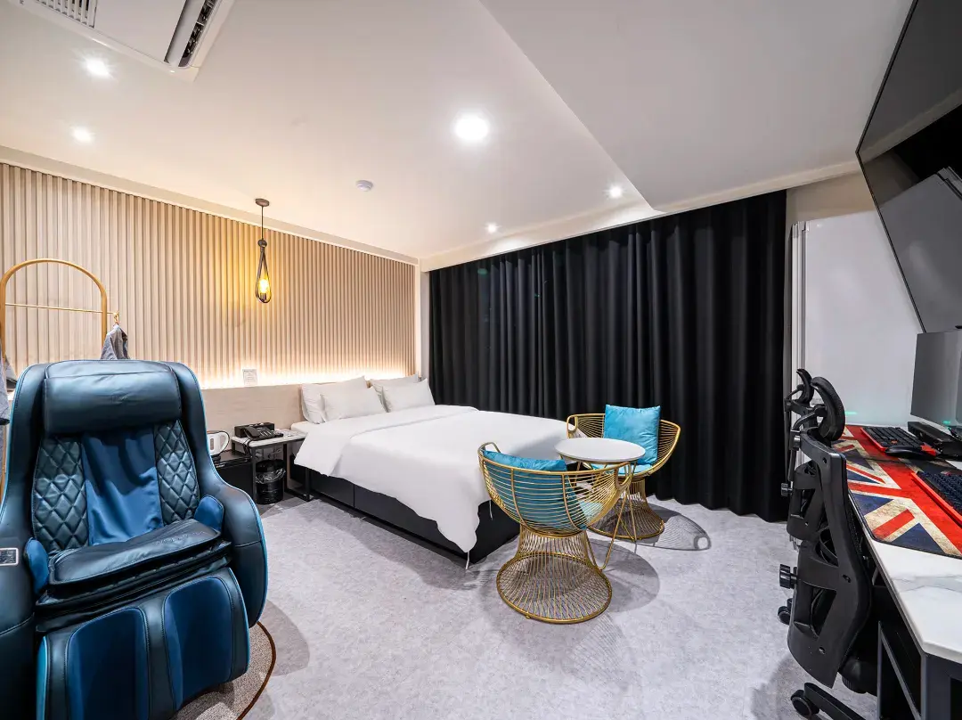 Chungju Hotel Plein Chungju City Hall - Chungju