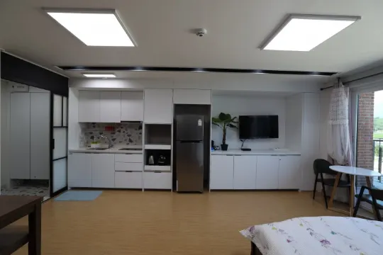 Goseong  Sujabyeol Pension - Sokcho-si