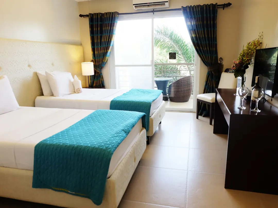 Cml Beach Resort & Water Park - Lemery