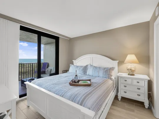 Beachfront Oasis With Heated Pool And Tennis Courts - Stunning Paradise Retreat - Marco Island, FL