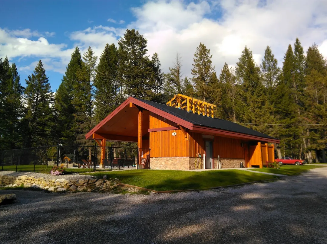 Fairmont Mountain Bungalows - Fairmont Hot Springs, BC