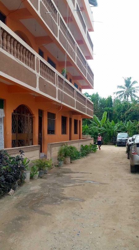 White House Mtwapa - Mombasa