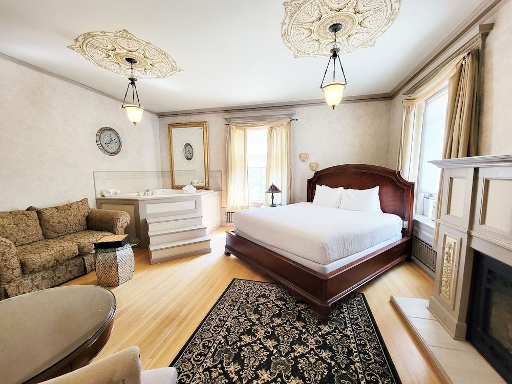 Cotton Mansion - Duluth, MN