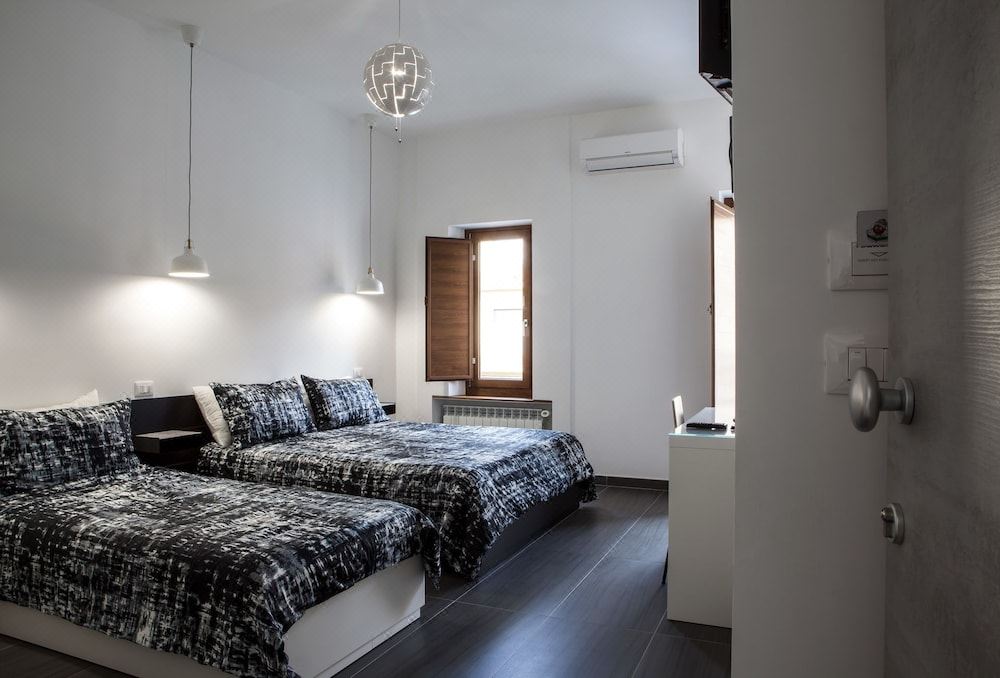 Pomodoro Bed - Calabre