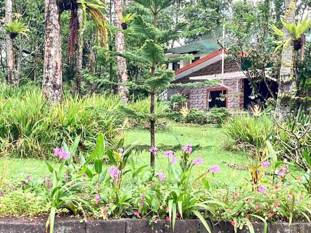 Balai Banahaw Vacation Farm And Private Resort - Mauban