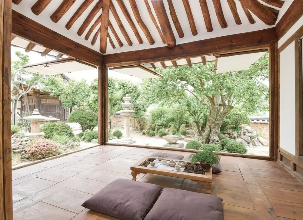 Gyeongju Stone Lantern Home Hanok Stay - Gyeongju-si