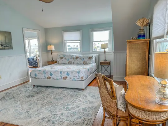 Harbor-view Haven With Rooftop Deck & Breakfast - Bald Head Island, NC