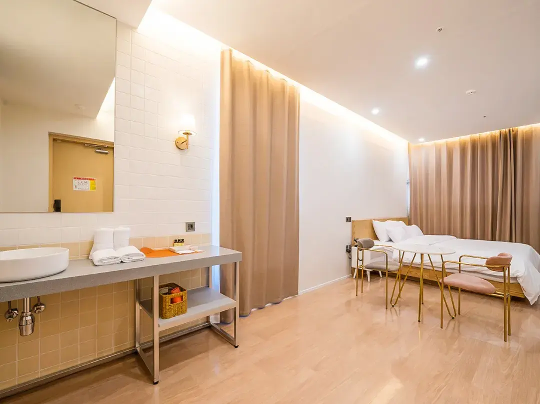 Hotel Crafe Sungseo - 고령군