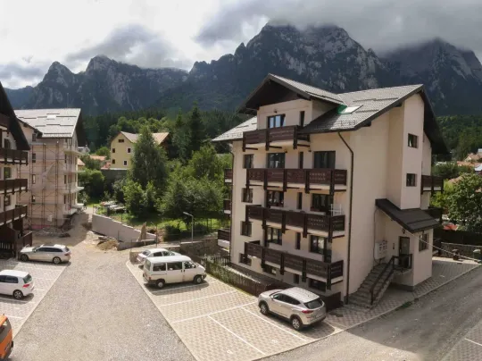 Mountain Valley View - Bușteni