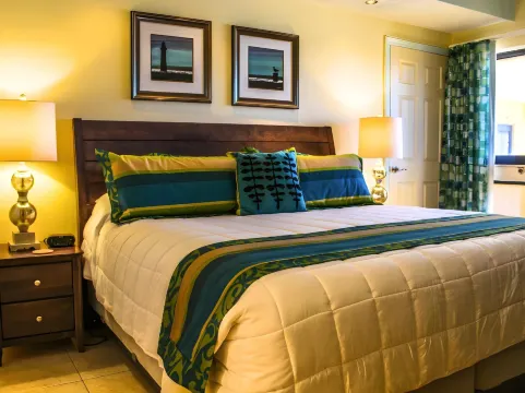 Hollywood Sands Resort - Plantation, FL