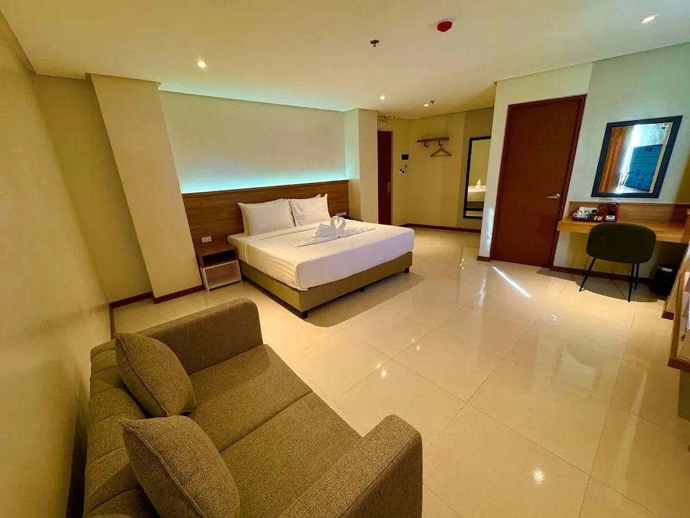Vela Hotel - Legazpi City