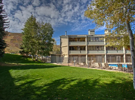 Steps To Ski Resort With Pool And Hot Tub Access - Beautiful Ski Retreat - Park City, UT