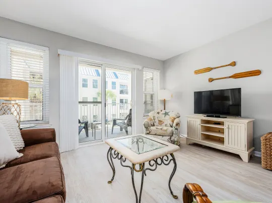 Cozy Retreat With Water Views And Gated Entry - Tranquil Oasis - Destin, FL