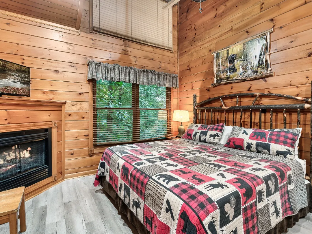 Private Game Room And Hot Tub Oasis - Cozy Retreat - Gatlinburg, TN