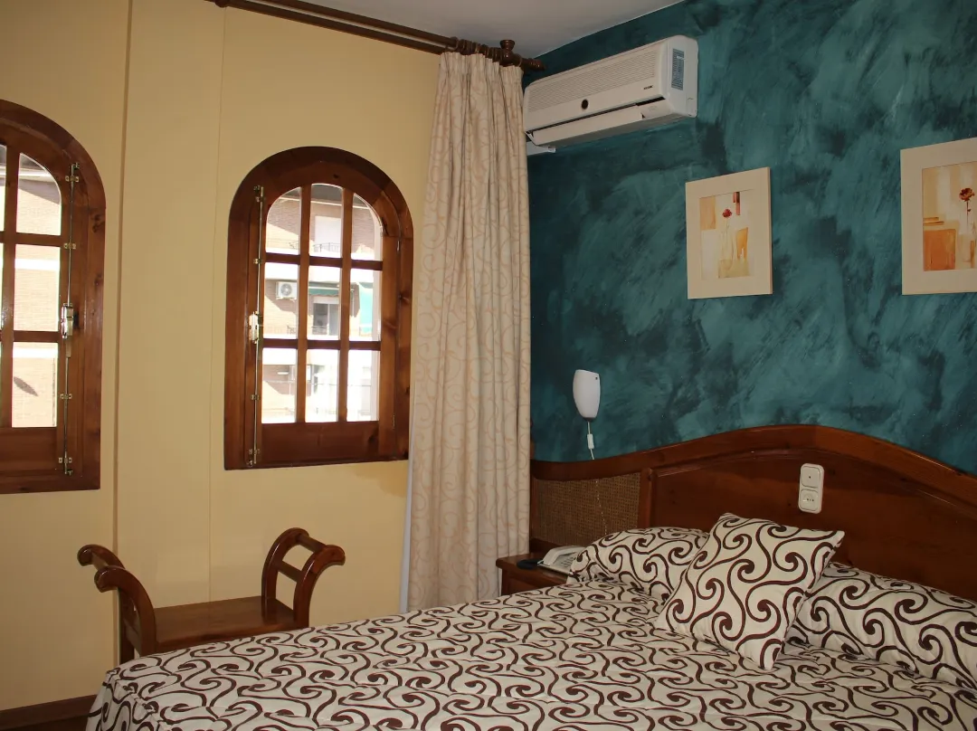 Hotel La Curva - Albolote