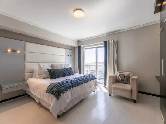 Conveniently Located By The Cticc M, V&a And Cbd - Cape Town