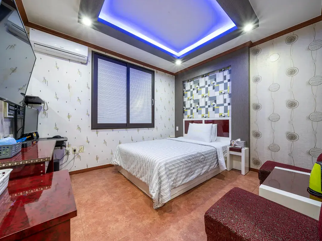 Chuncheon Golden Motel - Chuncheon-si