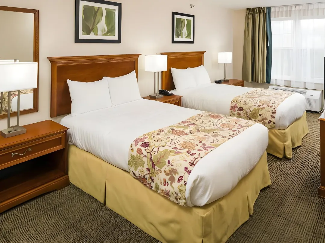 Smart Suites, Ascend Hotel Collection - Burlington, VT