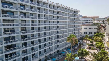 109 Ona Palm Beach Reviews, Ratings & Prices | Trip.com