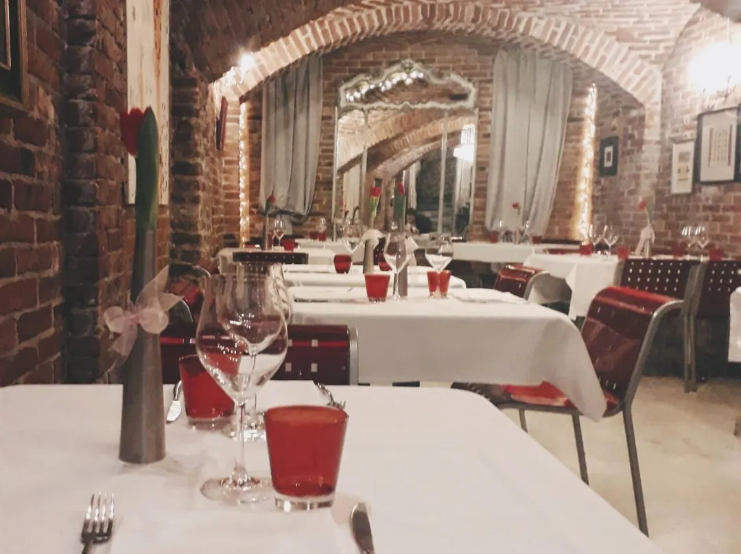 Trattoria Ristorante Con Camere Cortiletto D'alba - Alba