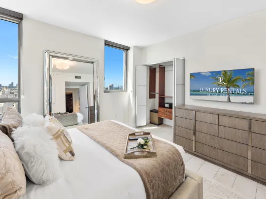 Serene Oasis With Ocean And City Views - Luxurious Retreat - Miami