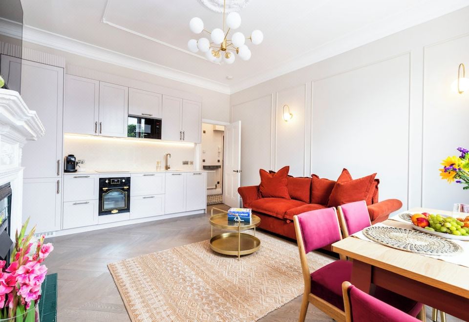 Elegant Two-Bedroom Residence in the Heart of Chelsea - 2026 Prices and ...