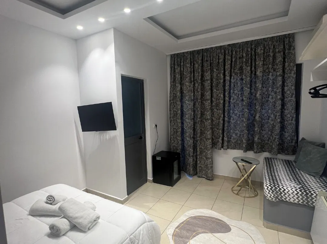 Golden Flower Hotel - Tirana